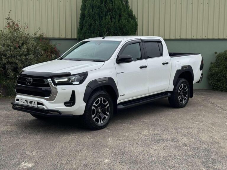 2021 Toyota Hilux 2.4 HI-Lux Invincible D-4D 4WD Double Cab Auto 4WD ...