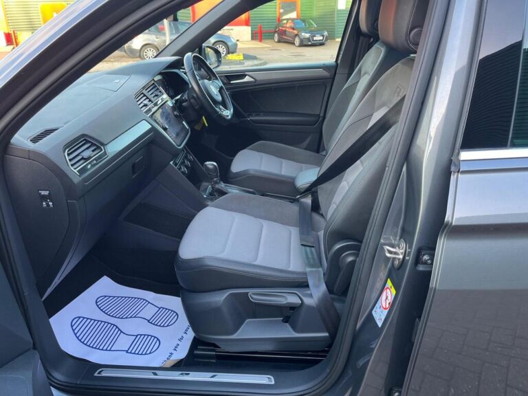 2017 Volkswagen Tiguan 2.0 TDI R-Line DSG Euro 6 (s/s) 5dr - Doval Cars