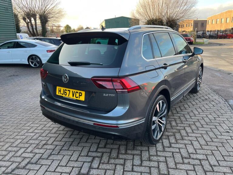 2017 Volkswagen Tiguan 2.0 TDI R-Line DSG Euro 6 (s/s) 5dr - Doval Cars